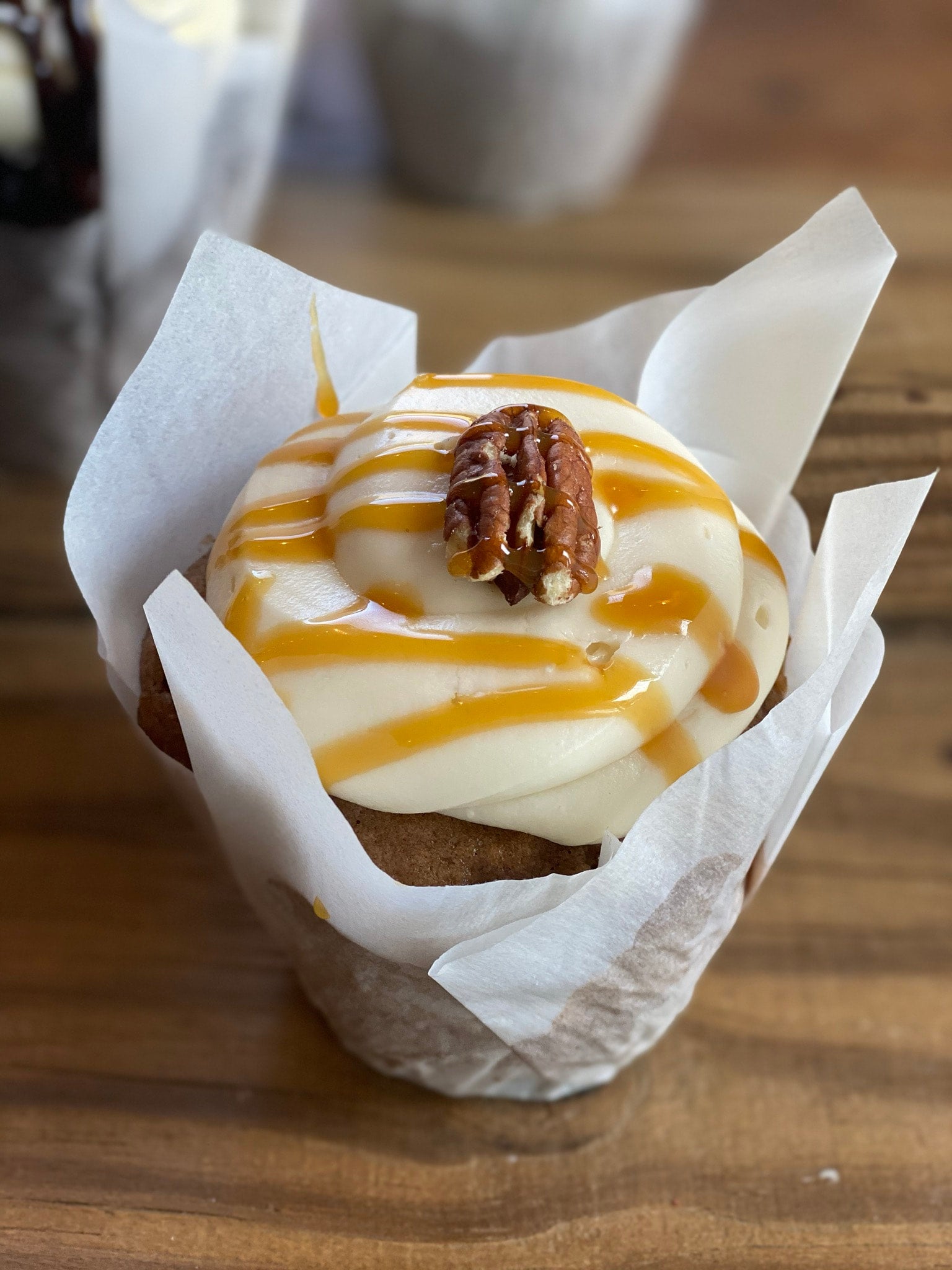 Carrot cake cupcake | Sweet Tweets Bakery